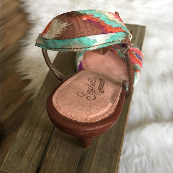 Seychelles | Shoes | Seychelles Native Aztec Print Heels | Poshmark